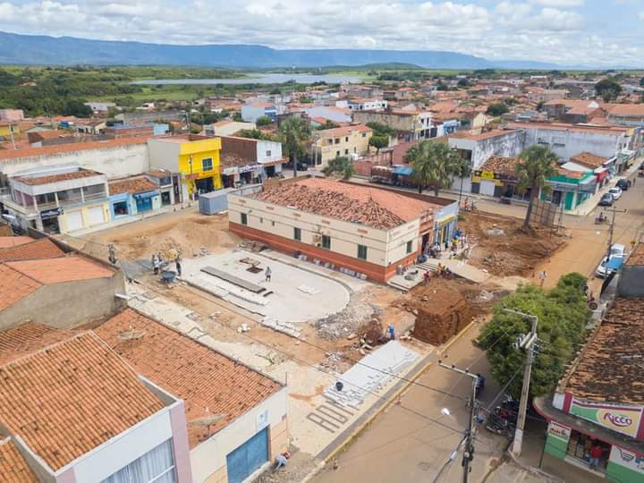 Governo Municipal de Mucambo inicia as obras para reforma da Praça da ...